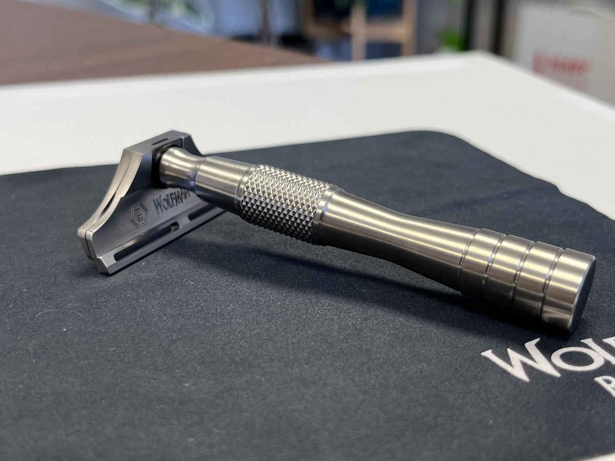 WR4-SB with WRH7 90mm handle - Brushed Titanium – Wolfman Razors